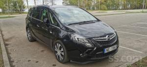 Melns Opel Zafira 2013 Rēzekne, ar dzinēja tilpumu 2.00 L un nobraukumu 334 tūkst. km par 9000 €, foto 3 vietnē AUTOMOTO.COM.LV
