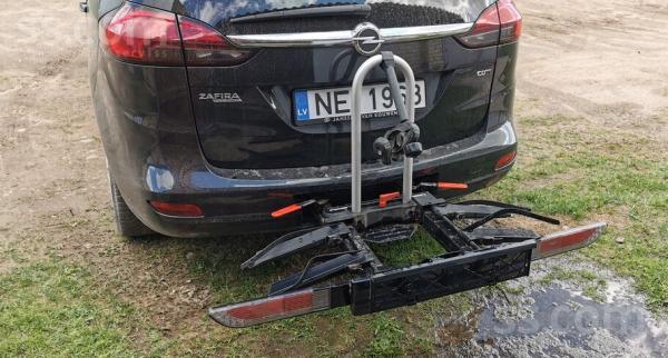 Melns Opel Zafira 2013 Rēzekne, ar dzinēja tilpumu 2.00 L un nobraukumu 334 tūkst. km par 9000 €, foto 10 vietnē AUTOMOTO.COM.LV