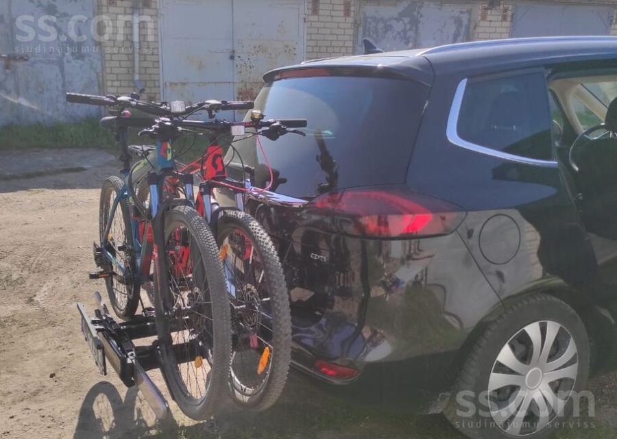 Melns Opel Zafira 2013 Rēzekne, ar dzinēja tilpumu 2.00 L un nobraukumu 334 tūkst. km par 9000 €, foto 12 vietnē AUTOMOTO.COM.LV