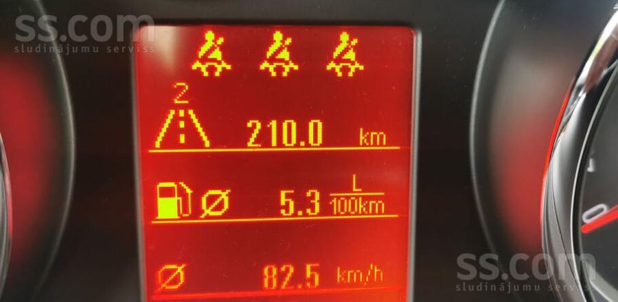 Melns Opel Zafira 2013 Rēzekne, ar dzinēja tilpumu 2.00 L un nobraukumu 334 tūkst. km par 9000 €, foto 19 vietnē AUTOMOTO.COM.LV