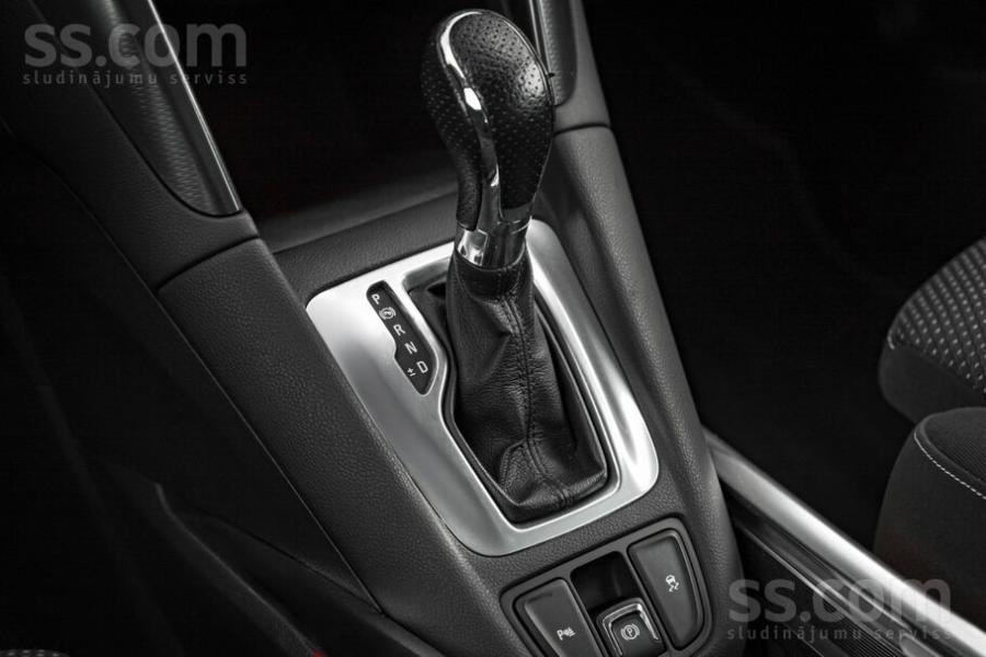 Black Opel Zafira 2013 in Riga, with an engine capacity of 2.00 L and mileage of 236 thousand km for 5950 €, photo 22 on AUTOMOTO.COM.LV