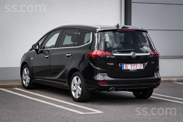 Opel Zafira 2013 Rīga vietnē Melns Opel Zafira 2013 Rīga, ar dzinēja tilpumu 2.00 L un nobraukumu 236 tūkst. km par 5950 €, foto 7 vietnē AUTOMOTO.COM.LV