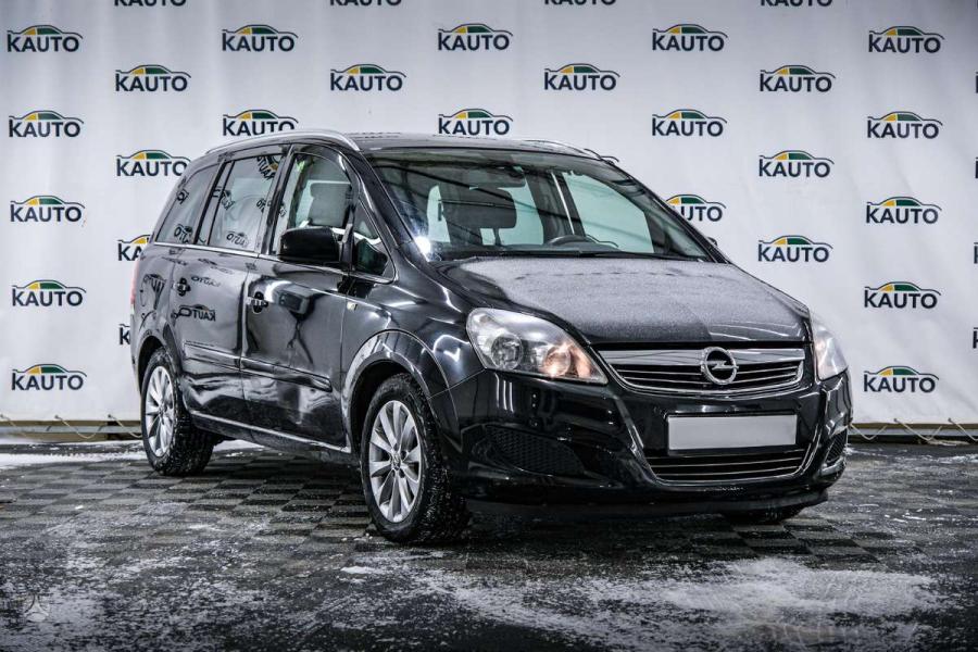 Melns Opel Zafira 2014 Kauņa, ar dzinēja tilpumu 1.70 L un nobraukumu 240 tūkst. km par 4790 €, foto 2 vietnē AUTOMOTO.COM.LV