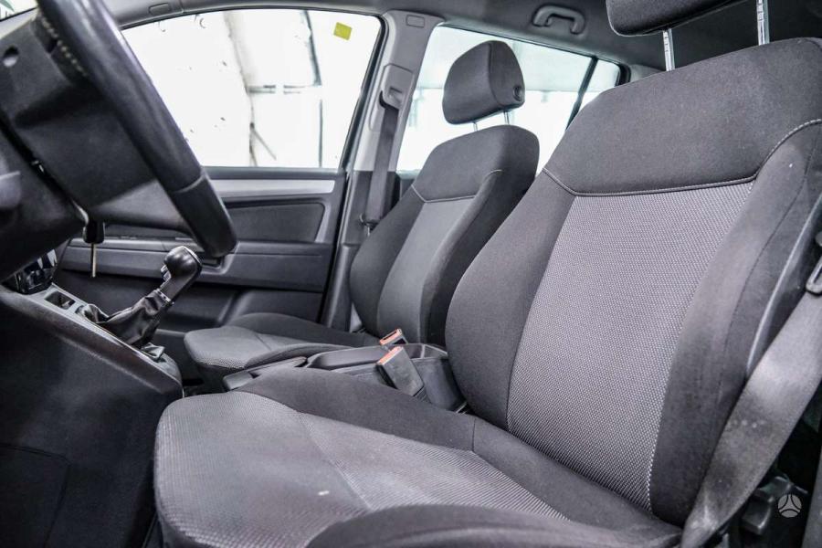 Melns Opel Zafira 2014 Kauņa, ar dzinēja tilpumu 1.70 L un nobraukumu 240 tūkst. km par 4790 €, foto 6 vietnē AUTOMOTO.COM.LV