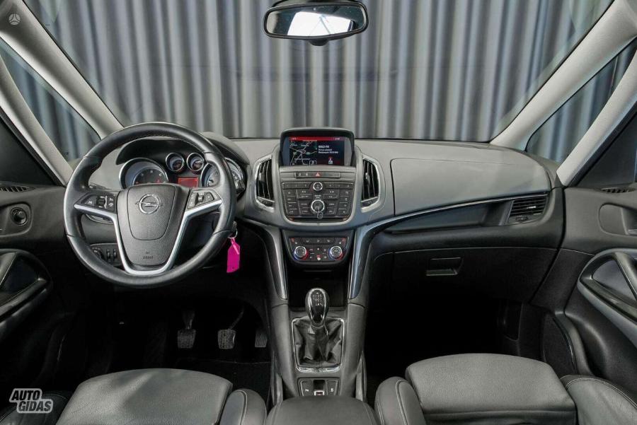 Melns Opel Zafira 2014 Marijampole, ar dzinēja tilpumu 2.00 L un nobraukumu 250 tūkst. km par 5450 €, foto 14 vietnē AUTOMOTO.COM.LV