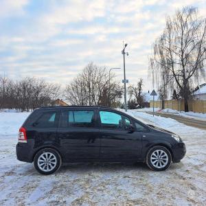 Melns Opel Zafira 2014 Viļņa, ar dzinēja tilpumu 1.80 L un nobraukumu 160 tūkst. km par 4150 €, foto 10 vietnē AUTOMOTO.COM.LV