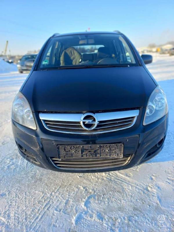 Melns Opel Zafira 2014 Marijampole, ar dzinēja tilpumu 1.80 L un nobraukumu 177 tūkst. km par 3999 €, foto 5 vietnē AUTOMOTO.COM.LV