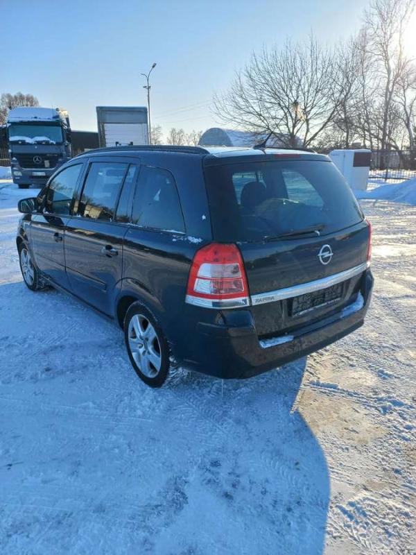Melns Opel Zafira 2014 Marijampole, ar dzinēja tilpumu 1.80 L un nobraukumu 177 tūkst. km par 3999 €, foto 7 vietnē AUTOMOTO.COM.LV