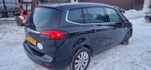 Melns Opel Zafira 2014 Prienai, ar dzinēja tilpumu 2.00 L un nobraukumu 14 tūkst. km par 2300 €, foto 6 vietnē AUTOMOTO.COM.LV