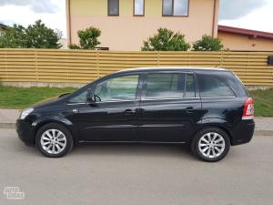 Melns Opel Zafira 2014 Kauņa, ar dzinēja tilpumu 1.70 L un nobraukumu 207 tūkst. km par 4900 €, foto 3 vietnē AUTOMOTO.COM.LV