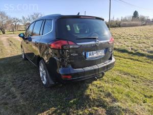 Melns Opel Zafira 2014 Limbaži, ar dzinēja tilpumu 1.60 L un nobraukumu 361 tūkst. km par 2800 €, foto 3 vietnē AUTOMOTO.COM.LV