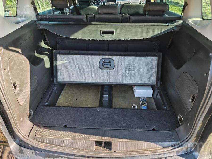 Melns Opel Zafira 2014 Limbaži, ar dzinēja tilpumu 1.60 L un nobraukumu 361 tūkst. km par 2800 €, foto 5 vietnē AUTOMOTO.COM.LV