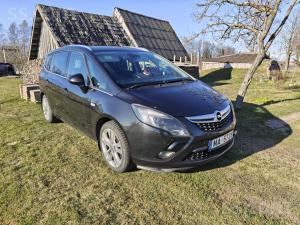 Melns Opel Zafira 2014 Limbaži, ar dzinēja tilpumu 1.60 L un nobraukumu 361 tūkst. km par 2800 €, foto 8 vietnē AUTOMOTO.COM.LV
