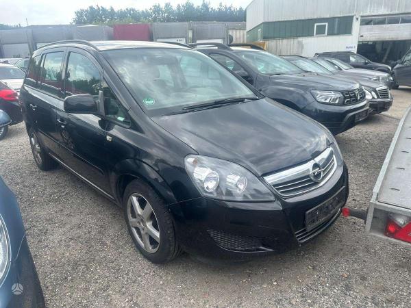 Black Opel Zafira 2014 in Vilkaviskis, with an engine capacity of 1.80 L and mileage of 165 thousand km for 3100 €, photo 1 on AUTOMOTO.COM.LV