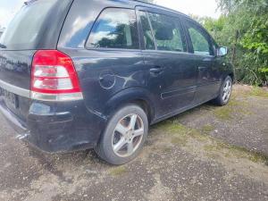 Melns Opel Zafira 2014 Vilkaviškis, ar dzinēja tilpumu 1.80 L un nobraukumu 165 tūkst. km par 2750 €, foto 11 vietnē AUTOMOTO.COM.LV