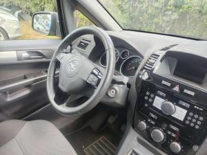 Melns Opel Zafira 2014 Vilkaviškis, ar dzinēja tilpumu 1.80 L un nobraukumu 165 tūkst. km par 2750 €, foto 12 vietnē AUTOMOTO.COM.LV