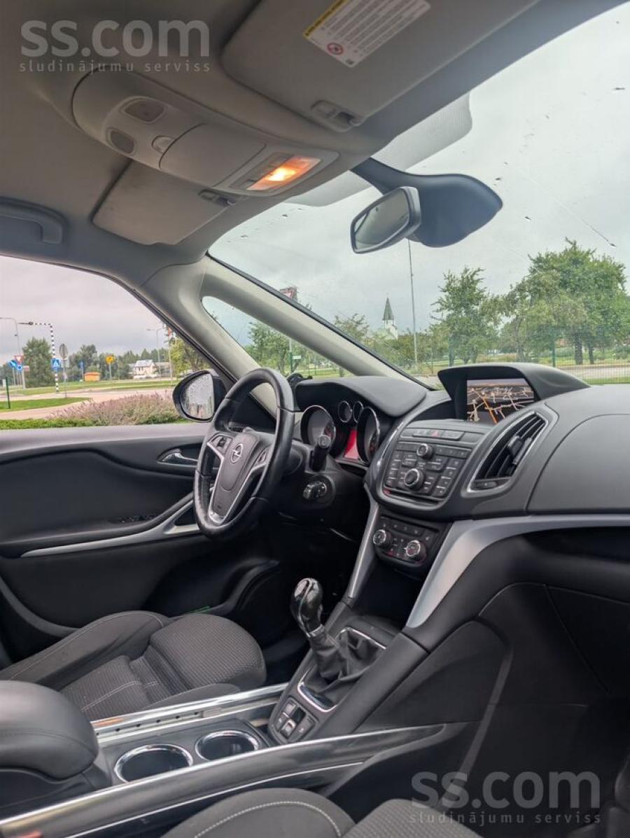Melns Opel Zafira 2014 Rīga, ar dzinēja tilpumu 1.60 L un nobraukumu 364 tūkst. km par 4900 €, foto 11 vietnē AUTOMOTO.COM.LV