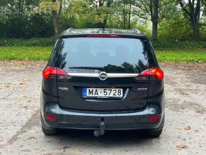Black Opel Zafira 2014 in Riga, with an engine capacity of 1.60 L and mileage of 0 thousand km for 5199 €, photo 5 on AUTOMOTO.COM.LV