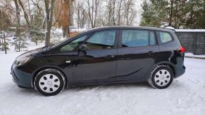 Black Opel Zafira 2015 in Pasvalys, with an engine capacity of 1.60 L and mileage of 230 thousand km for 5200 €, photo 2 on AUTOMOTO.COM.LV