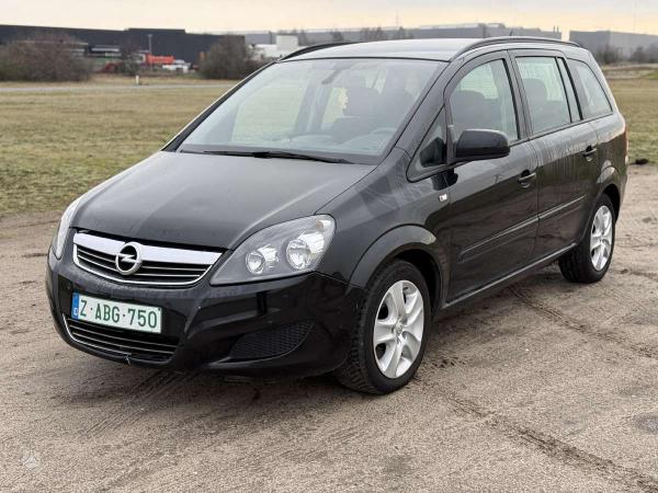 Black Opel Zafira 2015 in Kaunas, with an engine capacity of 1.70 L and mileage of 131 thousand km for 3150 €, photo 1 on AUTOMOTO.COM.LV