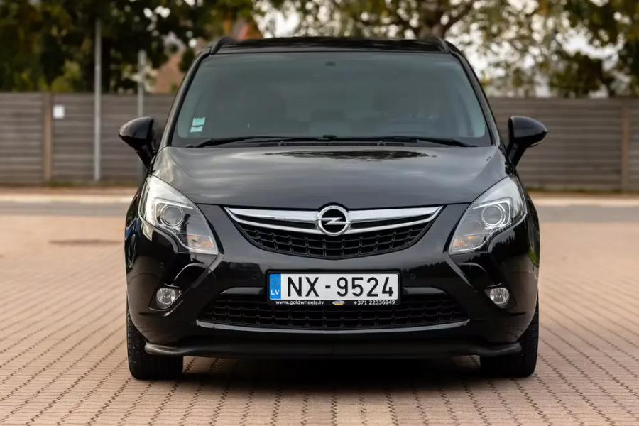 Melns Opel Zafira 2015 Jelgava, ar dzinēja tilpumu 2.00 L un nobraukumu 259 tūkst. km par 7900 €, foto 4 vietnē AUTOMOTO.COM.LV