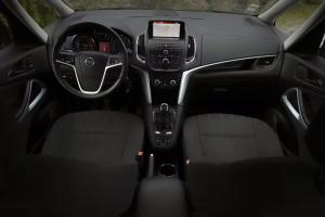 Melns Opel Zafira 2015 Jelgava, ar dzinēja tilpumu 2.00 L un nobraukumu 259 tūkst. km par 7900 €, foto 9 vietnē AUTOMOTO.COM.LV