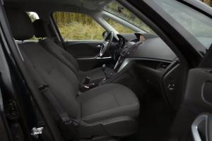 Melns Opel Zafira 2015 Jelgava, ar dzinēja tilpumu 2.00 L un nobraukumu 259 tūkst. km par 7900 €, foto 16 vietnē AUTOMOTO.COM.LV