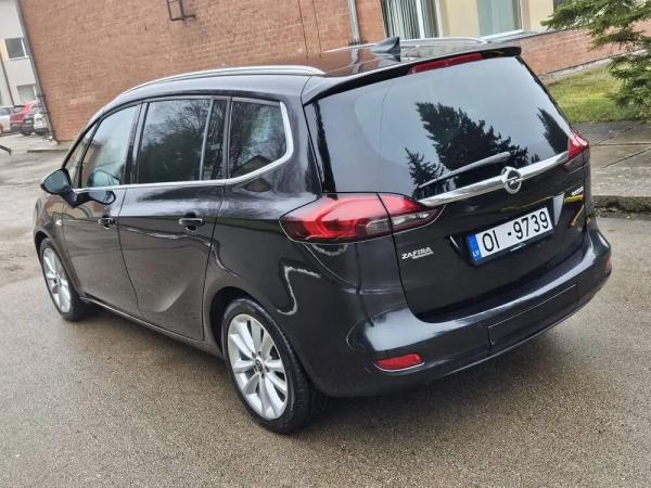 Melns Opel Zafira 2015 Jēkabpils, ar dzinēja tilpumu 2.00 L un nobraukumu 270 tūkst. km par 6990 €, foto 10 vietnē AUTOMOTO.COM.LV