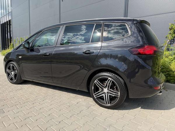 Melns Opel Zafira 2015 Viļņa, ar dzinēja tilpumu 2.00 L un nobraukumu 167 tūkst. km par 6900 €, foto 5 vietnē AUTOMOTO.COM.LV
