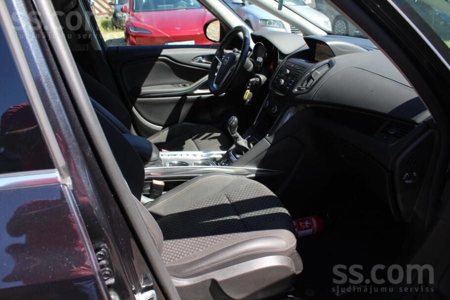 Melns Opel Zafira 2015 Liepāja, ar dzinēja tilpumu 1.60 L un nobraukumu 132 tūkst. km par 7500 €, foto 10 vietnē AUTOMOTO.COM.LV