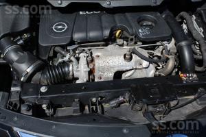 Melns Opel Zafira 2015 Liepāja, ar dzinēja tilpumu 1.60 L un nobraukumu 132 tūkst. km par 7500 €, foto 17 vietnē AUTOMOTO.COM.LV