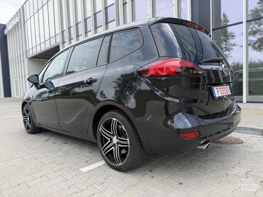 Melns Opel Zafira 2015 Viļņa, ar dzinēja tilpumu 2.00 L un nobraukumu 160 tūkst. km par 6800 €, foto 8 vietnē AUTOMOTO.COM.LV