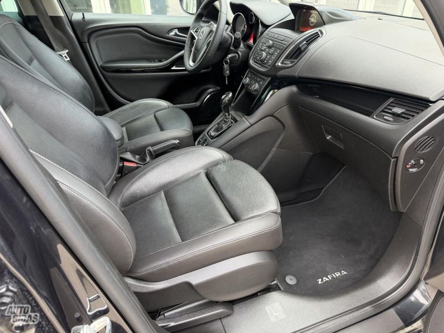 Melns Opel Zafira 2015 Viļņa, ar dzinēja tilpumu 2.00 L un nobraukumu 160 tūkst. km par 6800 €, foto 9 vietnē AUTOMOTO.COM.LV