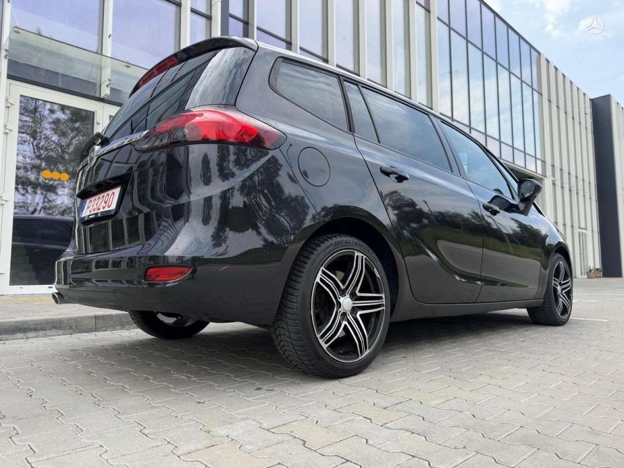 Melns Opel Zafira 2015 Viļņa, ar dzinēja tilpumu 1.91 L un nobraukumu 160 tūkst. km par 6700 €, foto 5 vietnē AUTOMOTO.COM.LV
