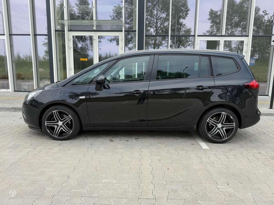 Melns Opel Zafira 2015 Viļņa, ar dzinēja tilpumu 1.91 L un nobraukumu 160 tūkst. km par 6700 €, foto 7 vietnē AUTOMOTO.COM.LV