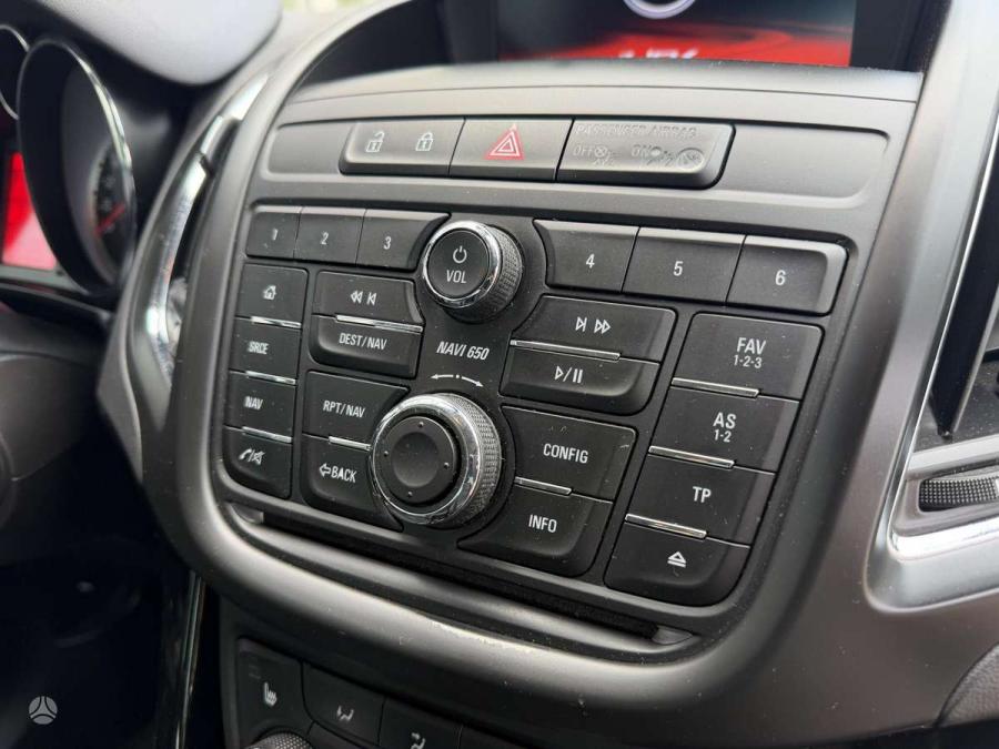 Melns Opel Zafira 2015 Viļņa, ar dzinēja tilpumu 1.91 L un nobraukumu 160 tūkst. km par 6700 €, foto 12 vietnē AUTOMOTO.COM.LV