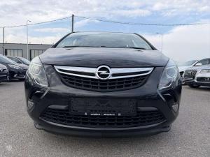 Black Opel Zafira 2015 in Kaunas, with an engine capacity of 1.96 L and mileage of 226 thousand km for 6999 €, photo  on AUTOMOTO.COM.LV
