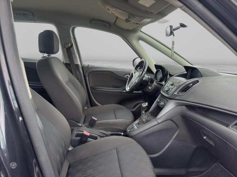 Melns Opel Zafira 2015 Kauņa, ar dzinēja tilpumu 1.60 L un nobraukumu 288 tūkst. km par 6890 €, foto 18 vietnē AUTOMOTO.COM.LV