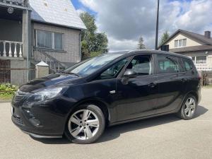 Melns Opel Zafira 2015 Alīta, ar dzinēja tilpumu 1.60 L un nobraukumu 221 tūkst. km par 4450 €, foto  vietnē AUTOMOTO.COM.LV