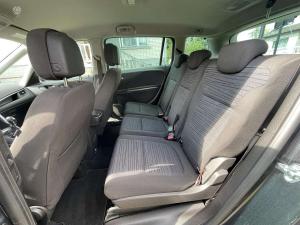 Black Opel Zafira 2015 in Alytus, with an engine capacity of 1.60 L and mileage of 221 thousand km for 4450 €, photo 19 on AUTOMOTO.COM.LV