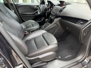 Black Opel Zafira 2015 in Vilnius, with an engine capacity of 2.00 L and mileage of 160 thousand km for 6666 €, photo 9 on AUTOMOTO.COM.LV