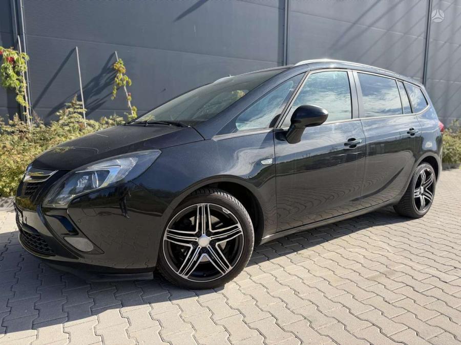 Melns Opel Zafira 2015 Viļņa, ar dzinēja tilpumu 2.00 L un nobraukumu 160 tūkst. km par 6666 €, foto 3 vietnē AUTOMOTO.COM.LV