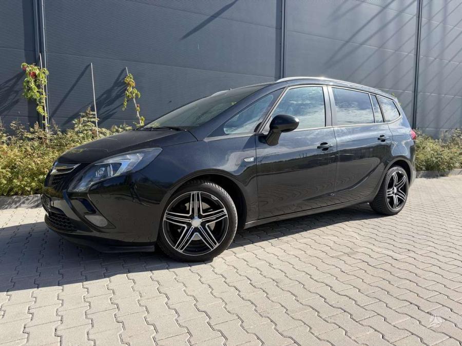 Melns Opel Zafira 2015 Viļņa, ar dzinēja tilpumu 2.00 L un nobraukumu 160 tūkst. km par 6666 €, foto 6 vietnē AUTOMOTO.COM.LV