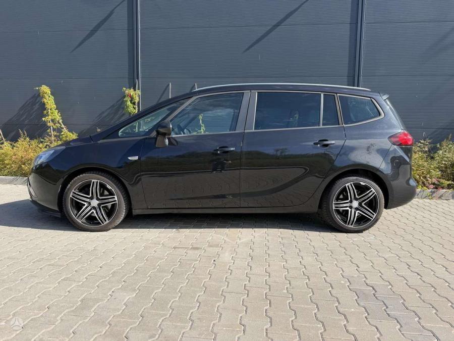 Melns Opel Zafira 2015 Viļņa, ar dzinēja tilpumu 2.00 L un nobraukumu 160 tūkst. km par 6666 €, foto 7 vietnē AUTOMOTO.COM.LV