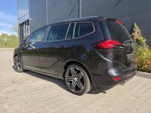 Melns Opel Zafira 2015 Viļņa, ar dzinēja tilpumu 2.00 L un nobraukumu 160 tūkst. km par 6666 €, foto 8 vietnē AUTOMOTO.COM.LV