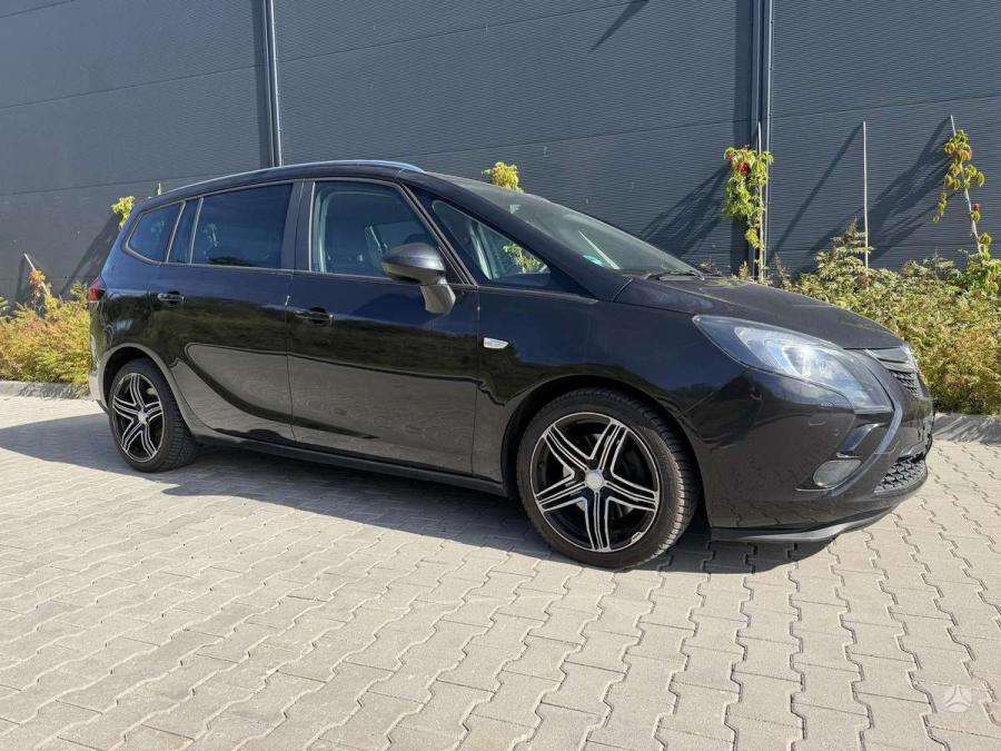 Melns Opel Zafira 2015 Viļņa, ar dzinēja tilpumu 2.00 L un nobraukumu 160 tūkst. km par 6666 €, foto 11 vietnē AUTOMOTO.COM.LV