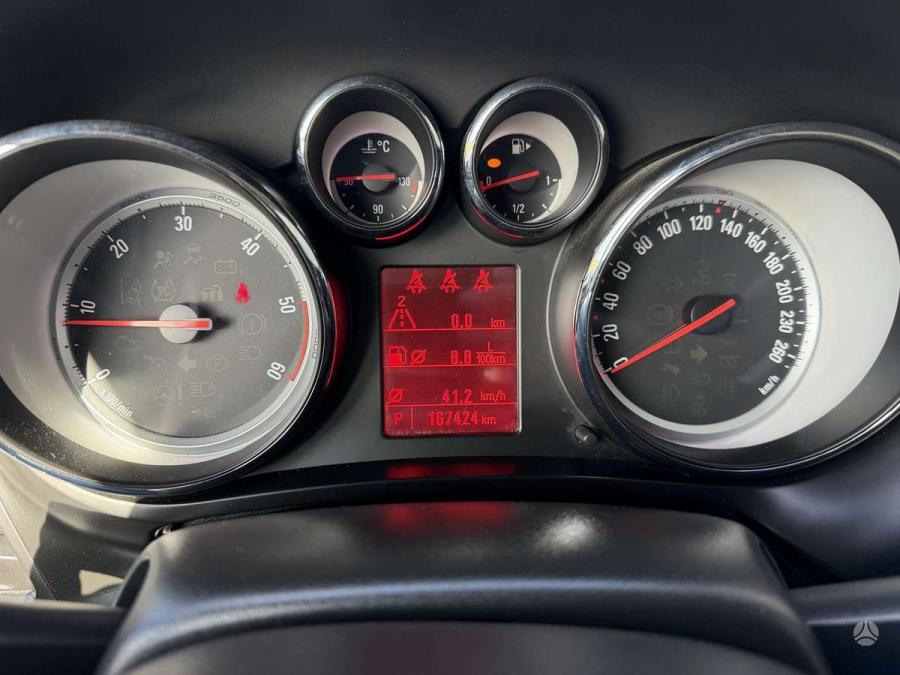 Melns Opel Zafira 2015 Viļņa, ar dzinēja tilpumu 2.00 L un nobraukumu 160 tūkst. km par 6666 €, foto 25 vietnē AUTOMOTO.COM.LV