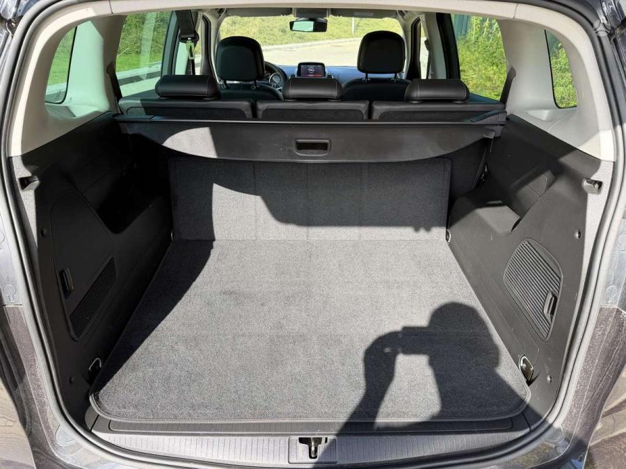 Melns Opel Zafira 2015 Viļņa, ar dzinēja tilpumu 2.00 L un nobraukumu 160 tūkst. km par 6666 €, foto 31 vietnē AUTOMOTO.COM.LV