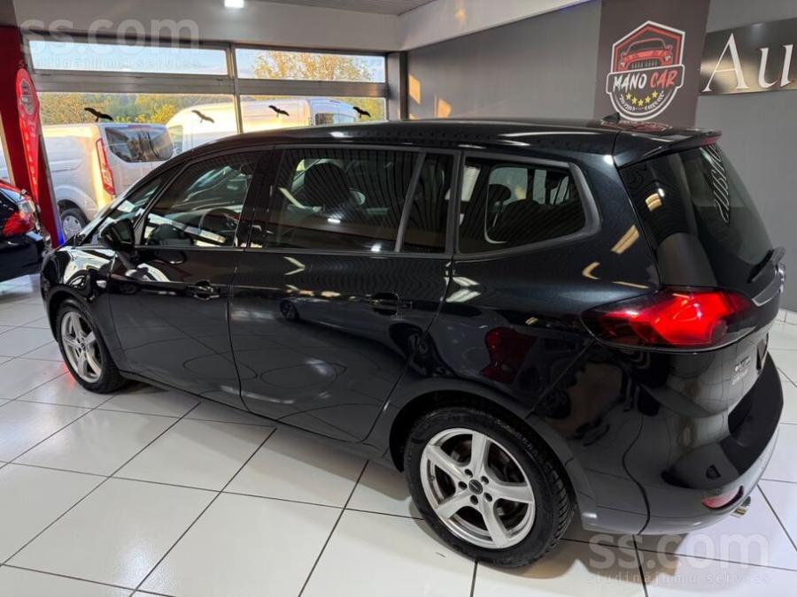 Melns Opel Zafira 2015 Ogre, ar dzinēja tilpumu 2.00 L un nobraukumu 217 tūkst. km par 6690 €, foto 4 vietnē AUTOMOTO.COM.LV