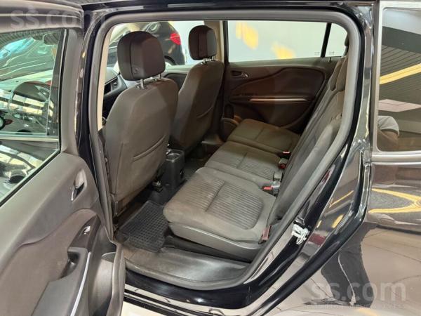 Черный Опель Зафира 2015 в Огре, объемом двигателя 2.00 л и пробегом 217 тыс. км за 6690 €, фото 11 на AUTOMOTO.COM.LV